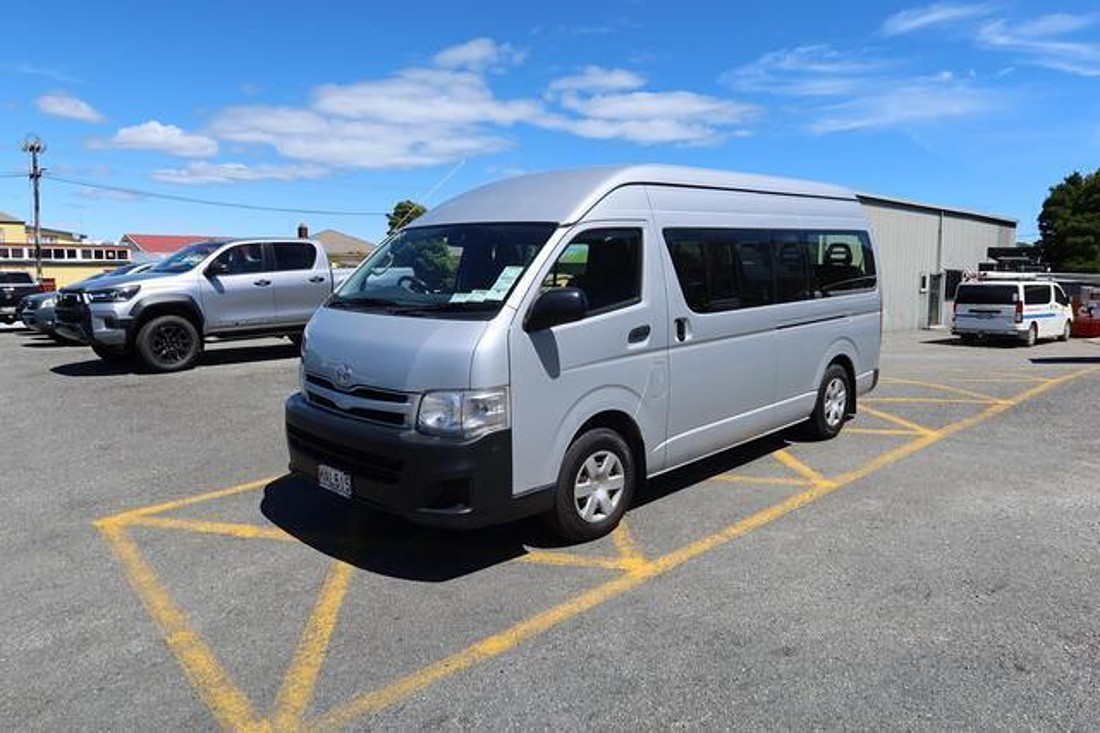 2013 Toyota Hiace ZX RWD 3.0TD VAN/5 5M - 3 SEAT (KMMS-NM1) - Toyota NZ