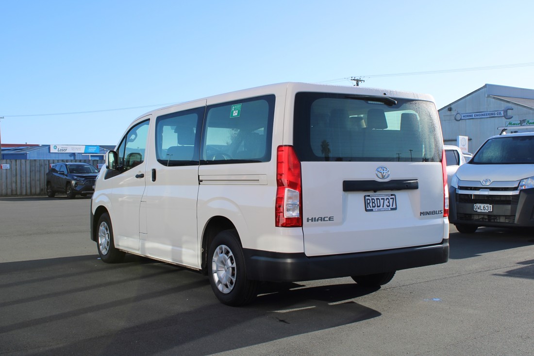 2021 Toyota Hiace Zr Mb 2.8Dt/6At - Toyota NZ