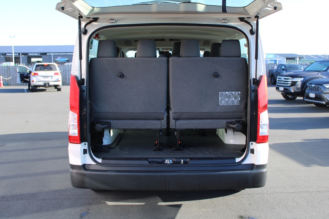 2021 Toyota Hiace Zr Mb 2.8Dt/6At - Toyota NZ