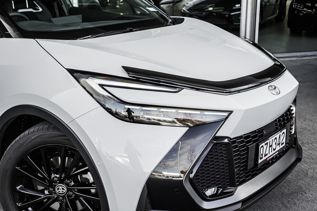 2024 Toyota C-HR Gr Sport 2.0Ph/4Wd - Toyota NZ