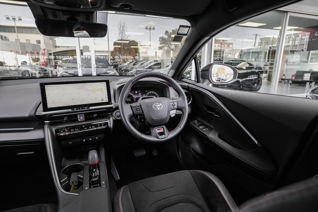 2024 Toyota C-HR Gr Sport 2.0Ph/4Wd - Toyota NZ