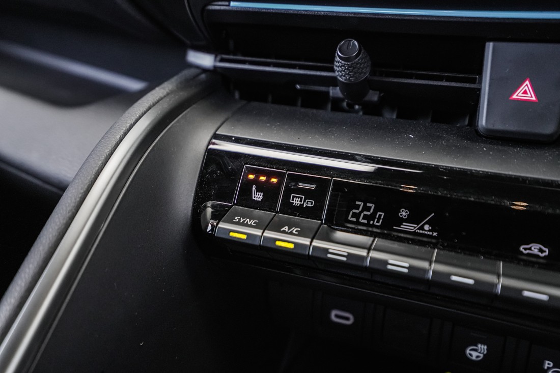 2024 Toyota C-HR Gr Sport 2.0Ph/4Wd - Toyota NZ