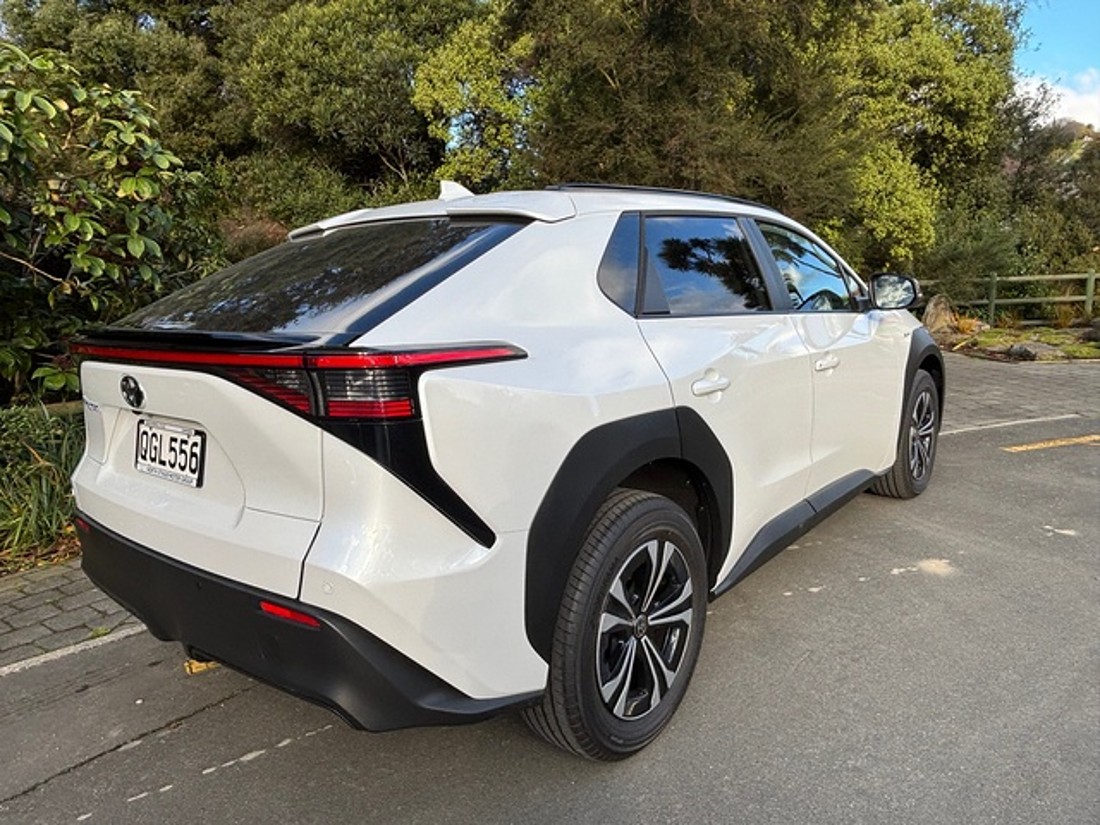 2023 Toyota bZ4X Pure BEV FWD SUV/5D/5S (XEAP-NM1) - Toyota NZ