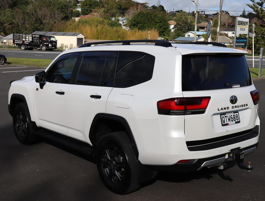 2024 Toyota Land Cruiser 300 GR Sport 3.3DT 10AT 4WD SUV/5S (FJAG-SI3) - Toyota NZ
