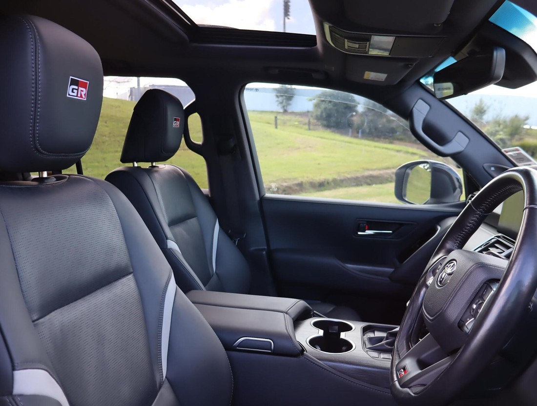 2024 Toyota Land Cruiser 300 GR Sport 3.3DT 10AT 4WD SUV/5S (FJAG-SI3 ...