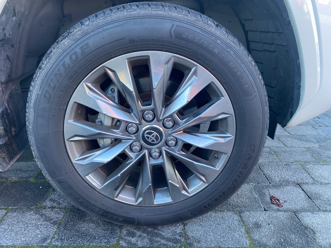 2023 Toyota Land Cruiser 300 VX Limited 3.3DT 10AT 4WD SUV/7S - Toyota NZ