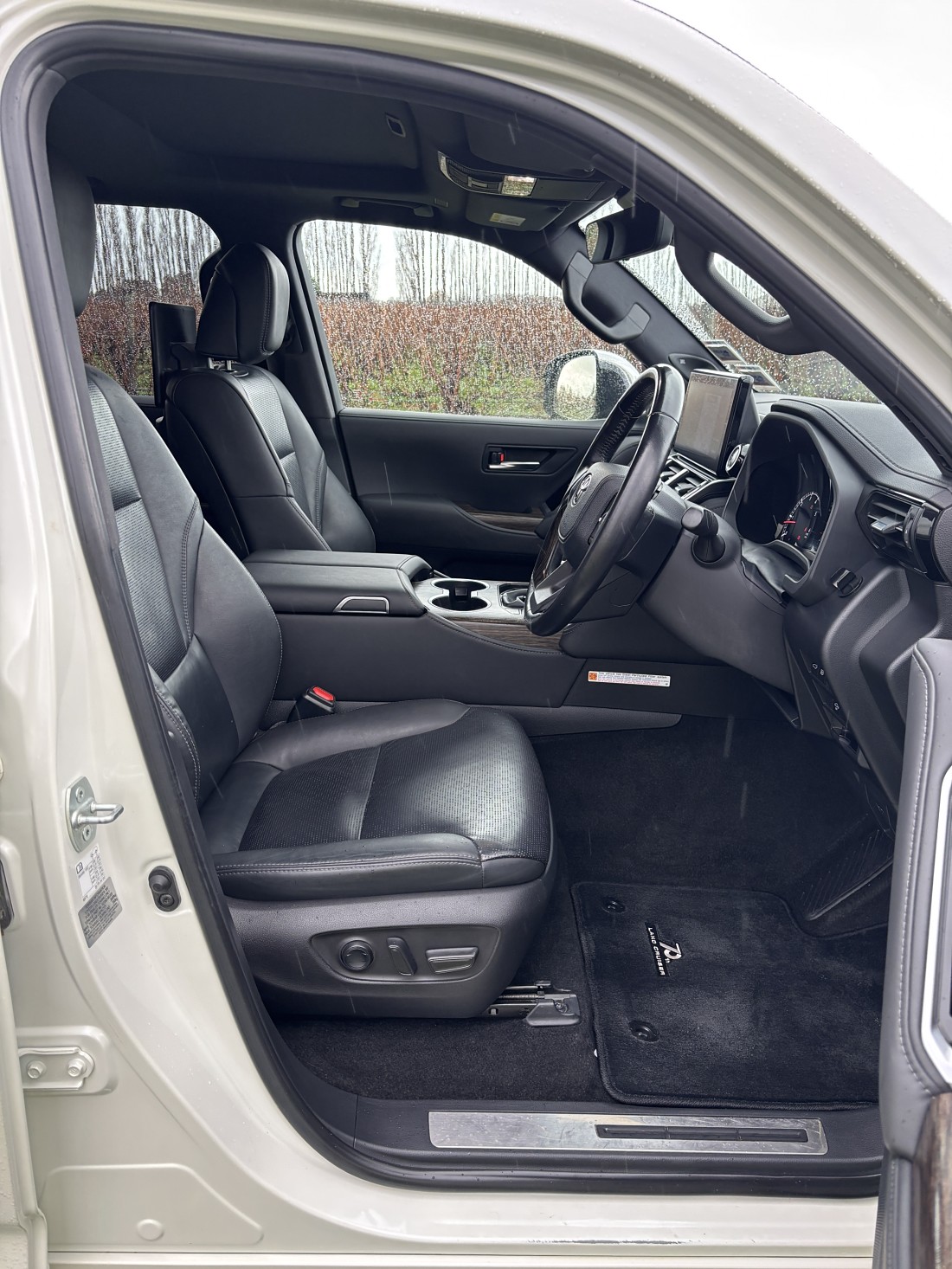 2021 Toyota Land Cruiser 300 VX Limited 3.3DT 10AT 4WD SUV/7S - Toyota NZ