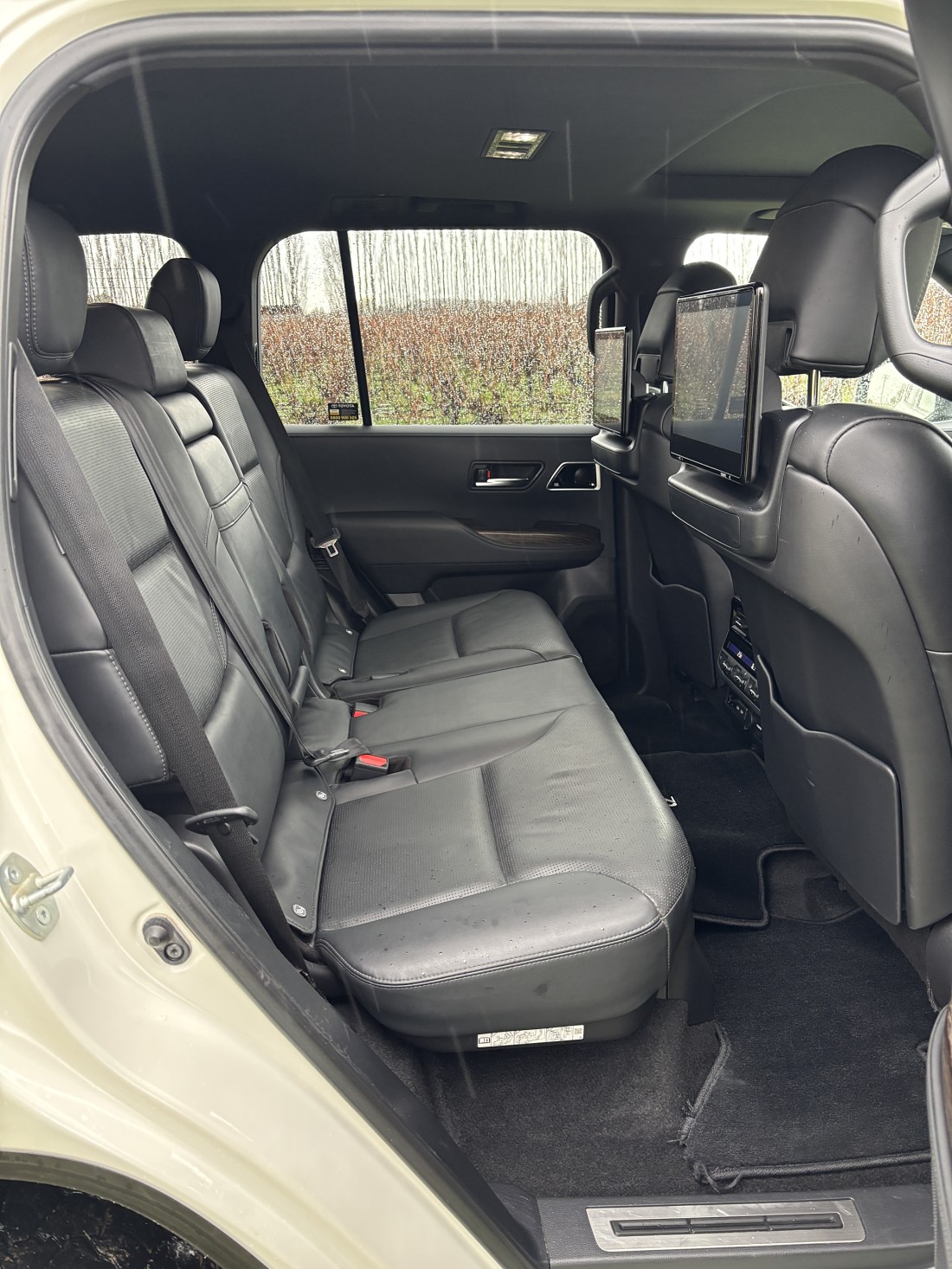 2021 Toyota Land Cruiser 300 VX Limited 3.3DT 10AT 4WD SUV/7S - Toyota NZ