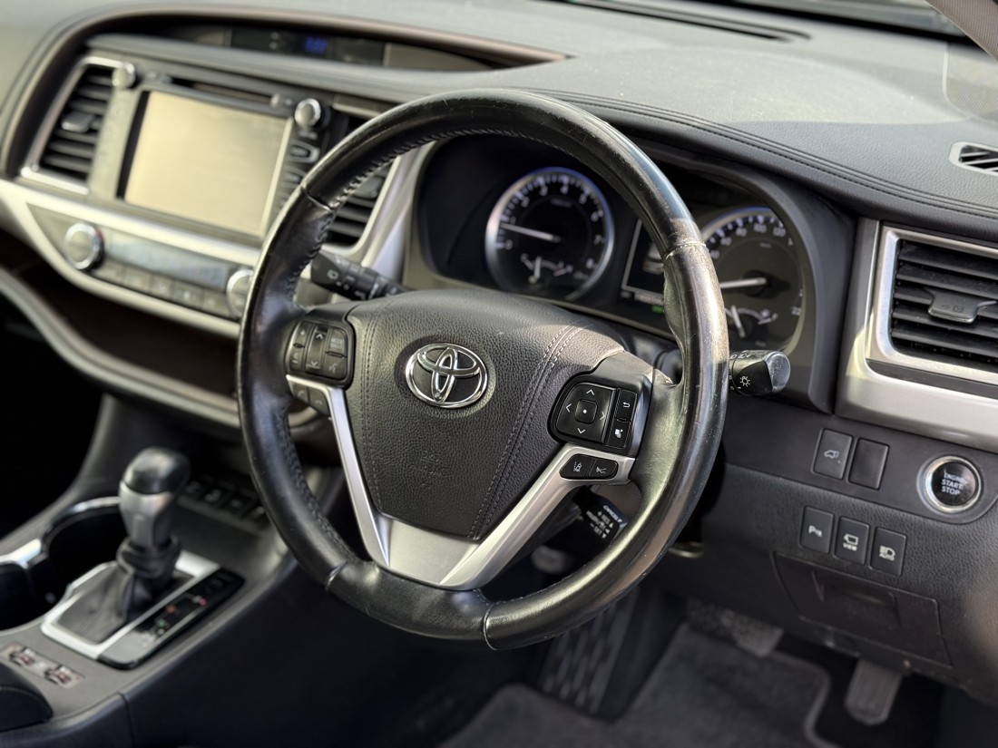 2017 Toyota Highlander Limited 3.5P 8AT AWD SUV/5D/7S (GALT-NM1) - Toyota NZ