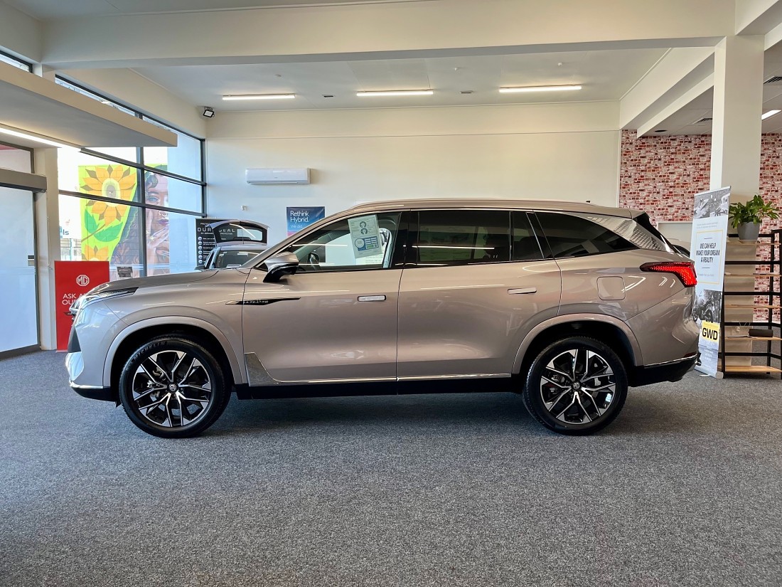 2026 MG QS Excite 2.0 Petrol Turbo/9At 7 Seater - Toyota NZ