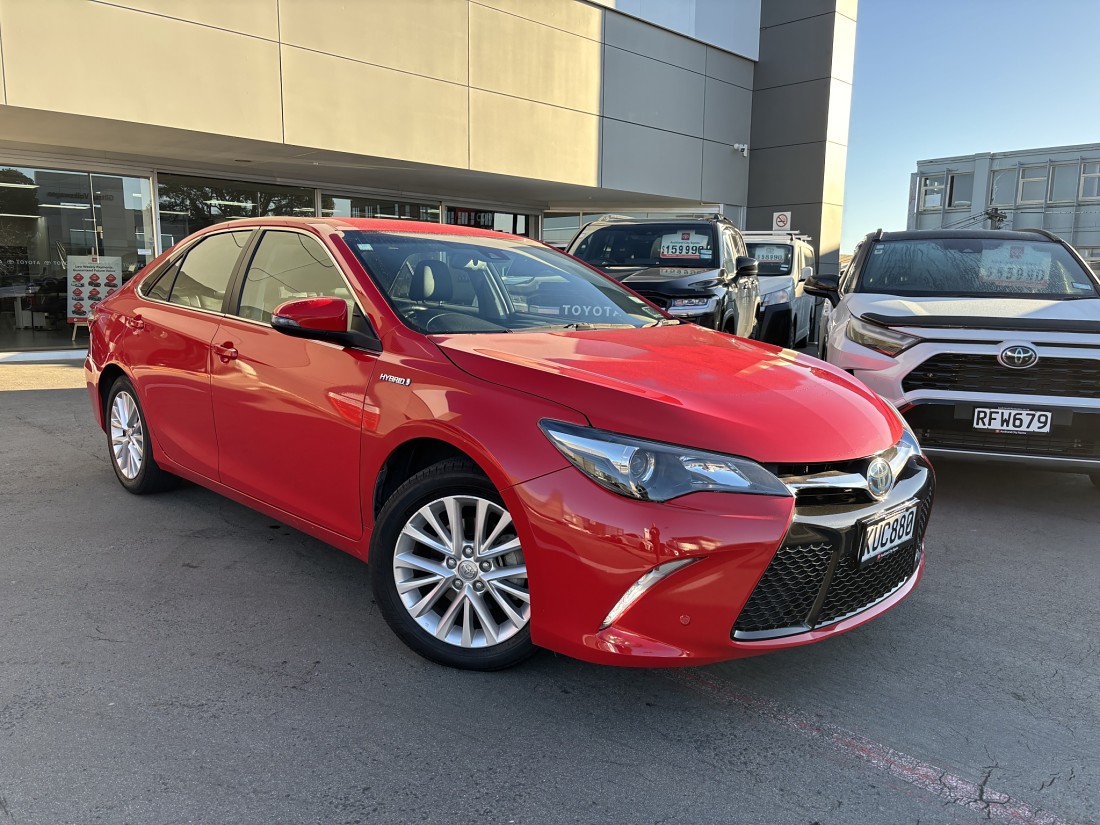 2017 Toyota Camry HYBRID ATARA SL - Toyota NZ
