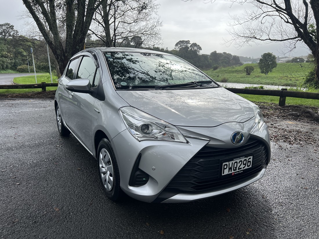 2017 Toyota Vitz 1.5 Hybrid F 5Dr Hatch CVT 2WD - Certified - Toyota NZ