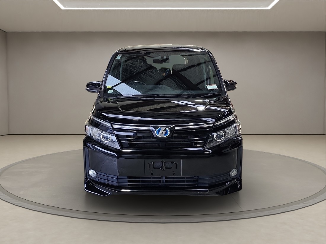 2014 Toyota Voxy 1.8L Hybrid FWD People Mover - Toyota NZ